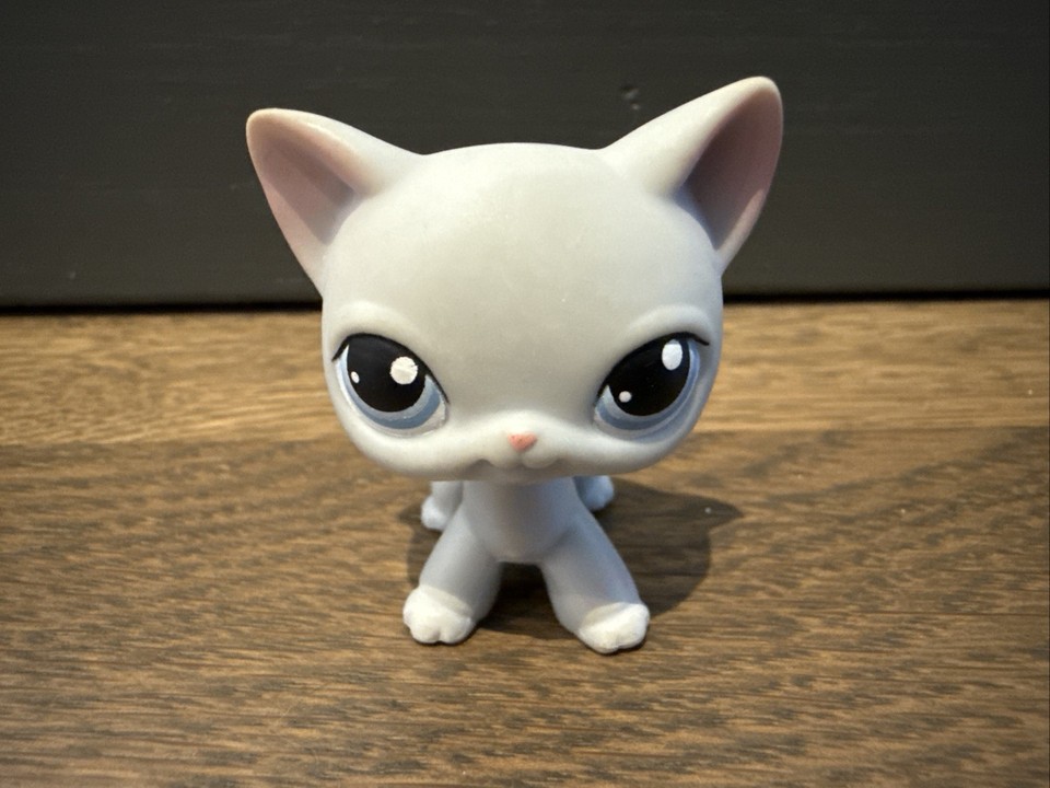 LPS 138 SHORT HAIR CAT 138 Gray White 2004 Hasbro Littlest Pet Great ...