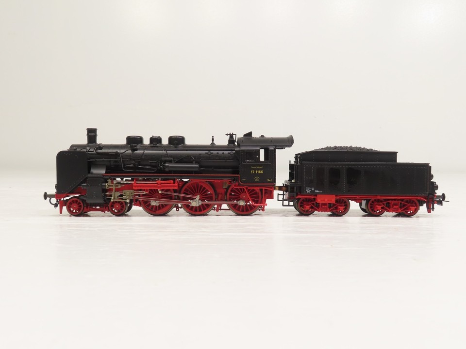 Roco 43310 HO Steam Locomotive BR17 Steam Loco & Tender LN | eBay