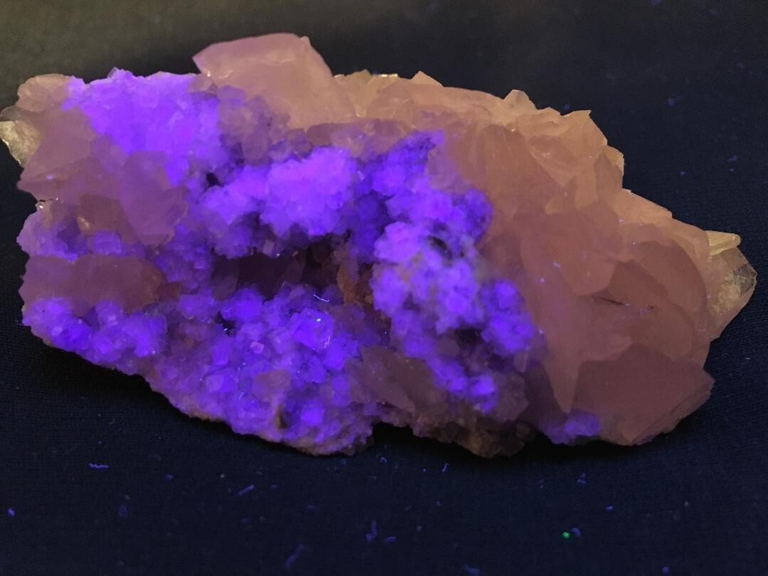 KB: FANTASTIC!!!! SW & LW FL. VIOLET FLUORITE & RED CALCITE, BLACKDENE ...