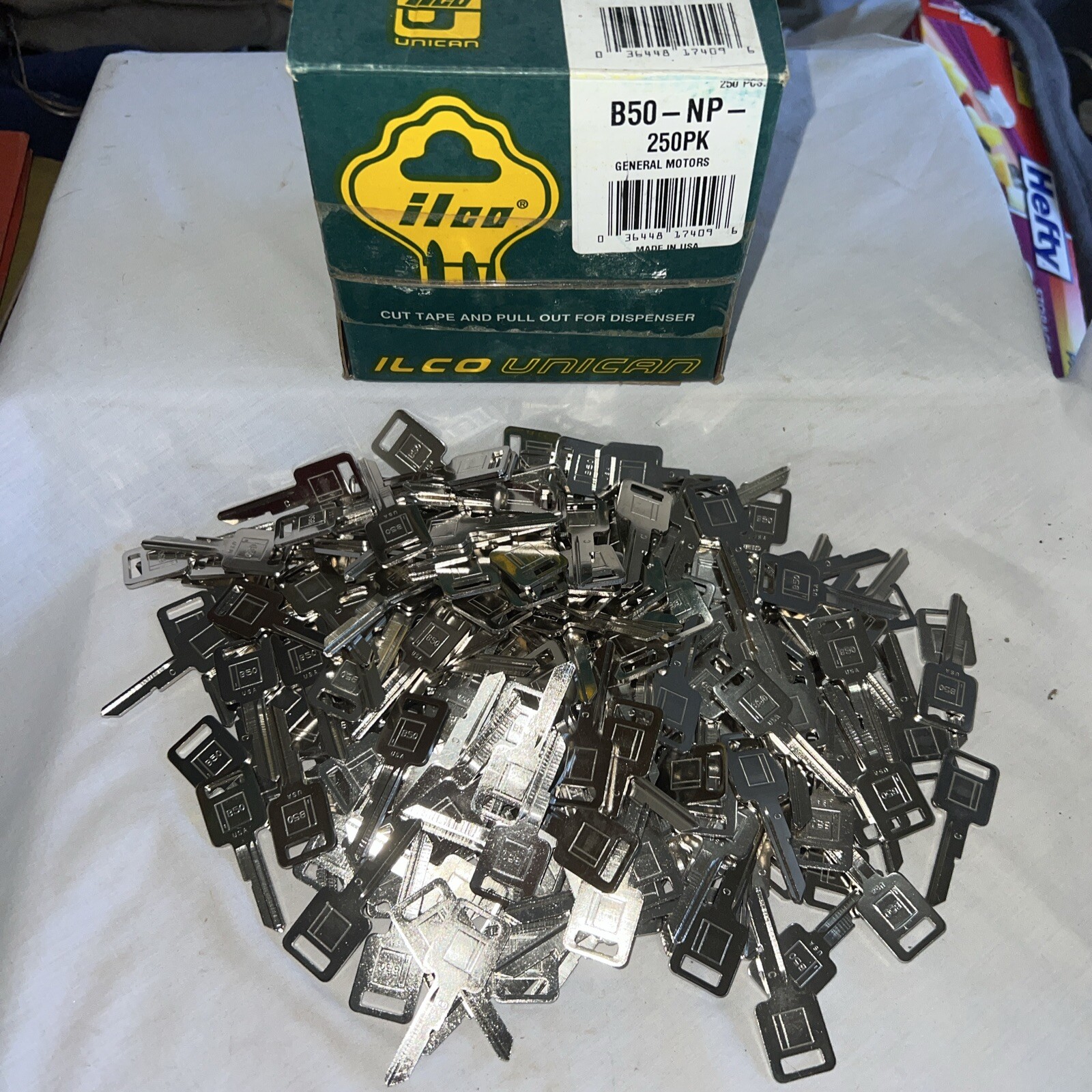 250 Box Of B50 GM General Motors ILCO Unican Key Blanks Keys Locksmith ...