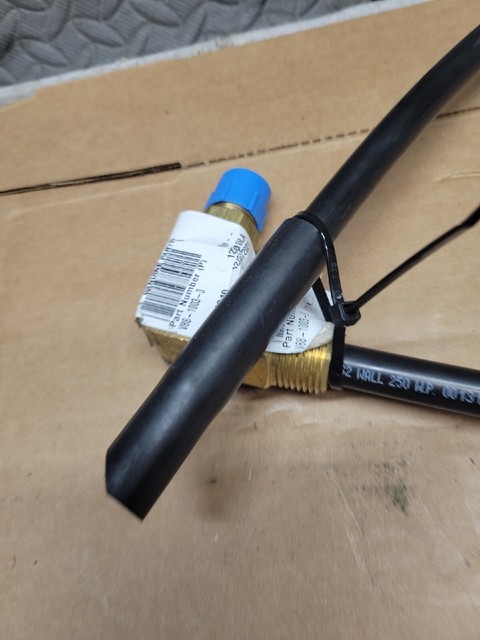 OEM PACCAR V88-1003-3 Truck Fuel Draw Tube Assembly #8 With 90 Degree ...