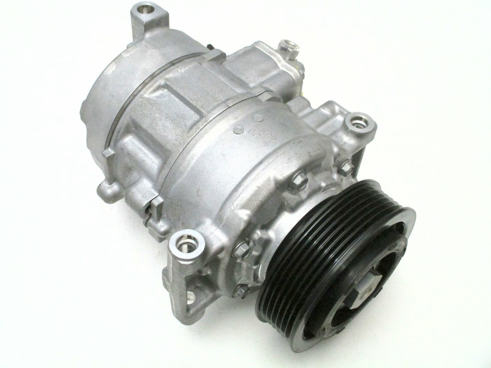 Neu Original/OEM Klimakompressor VW AMAROK / TRANSPORTER / MULTIVAN ...