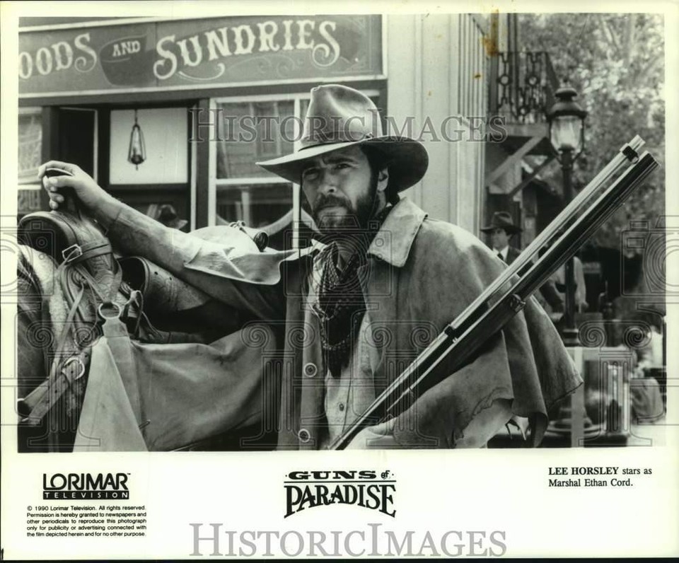 1990 Press Photo Lee Horsley stars as Marshal Ethan Cord in "Guns of ...