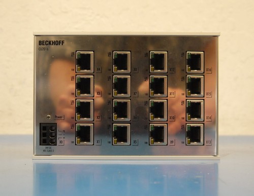 Beckhoff CU2016 16-Port 10/100 Mbits/s, 24VDC Ethernet Switch | eBay