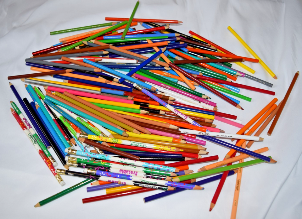 LOT 176 Colored Pencils Crayola Erasable Rose Art Drawing Coloring Kids ...