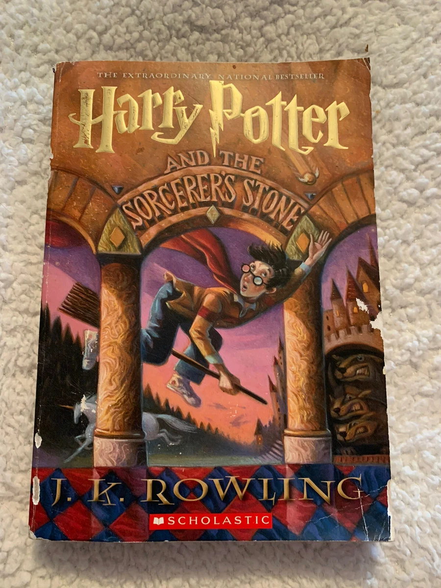 Harry Potter 1 Book Cover