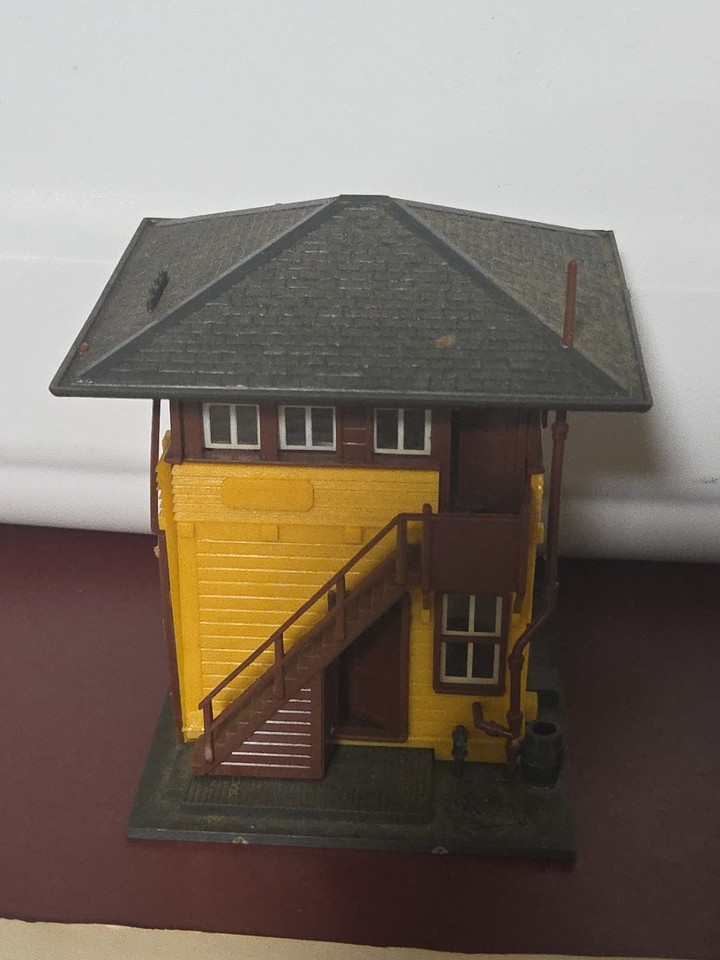 Vtg 1958 Revell Authentic Scale Buildings HO Interlocking Tower & Water ...