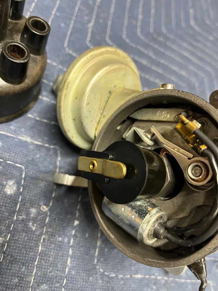 IGNITION DISTRIBUTOR IAT 40'S 50'S FLAT HEAD 6 CYLINDER DODGE,PLY. | eBay