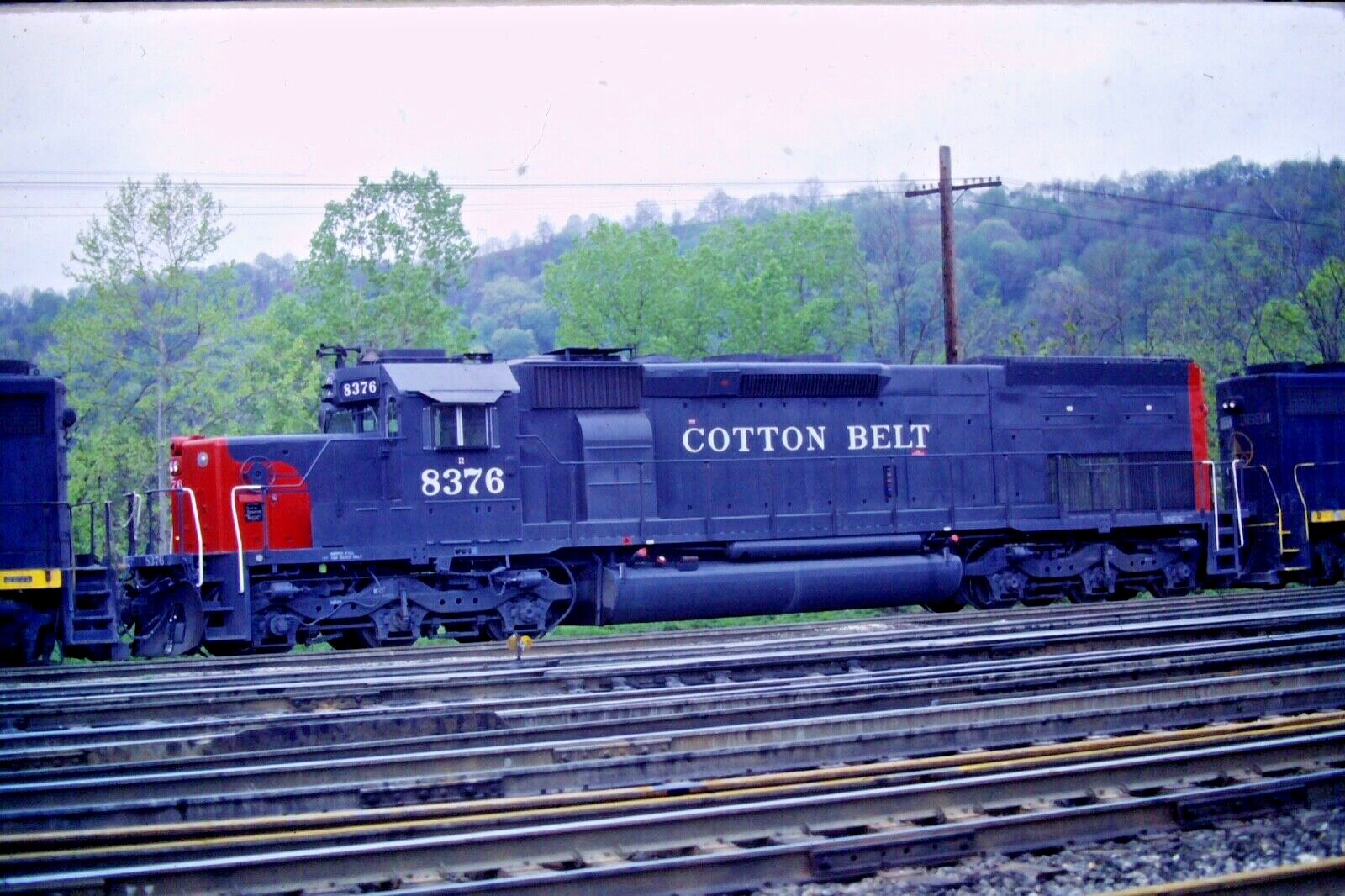 Kodachrome Original Slide Cotton Belt Diesel EMD SD40T-2 #8376 (1978) # ...