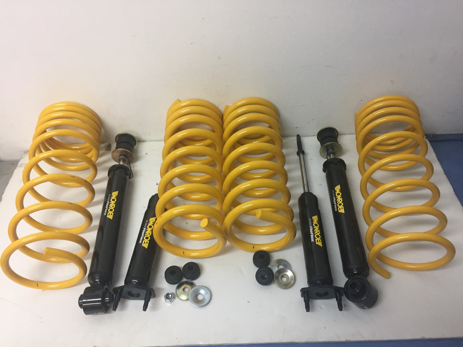 Lowered Front & Rear KING Springs Monroe Shocks to suit Ford Falcon XE ...