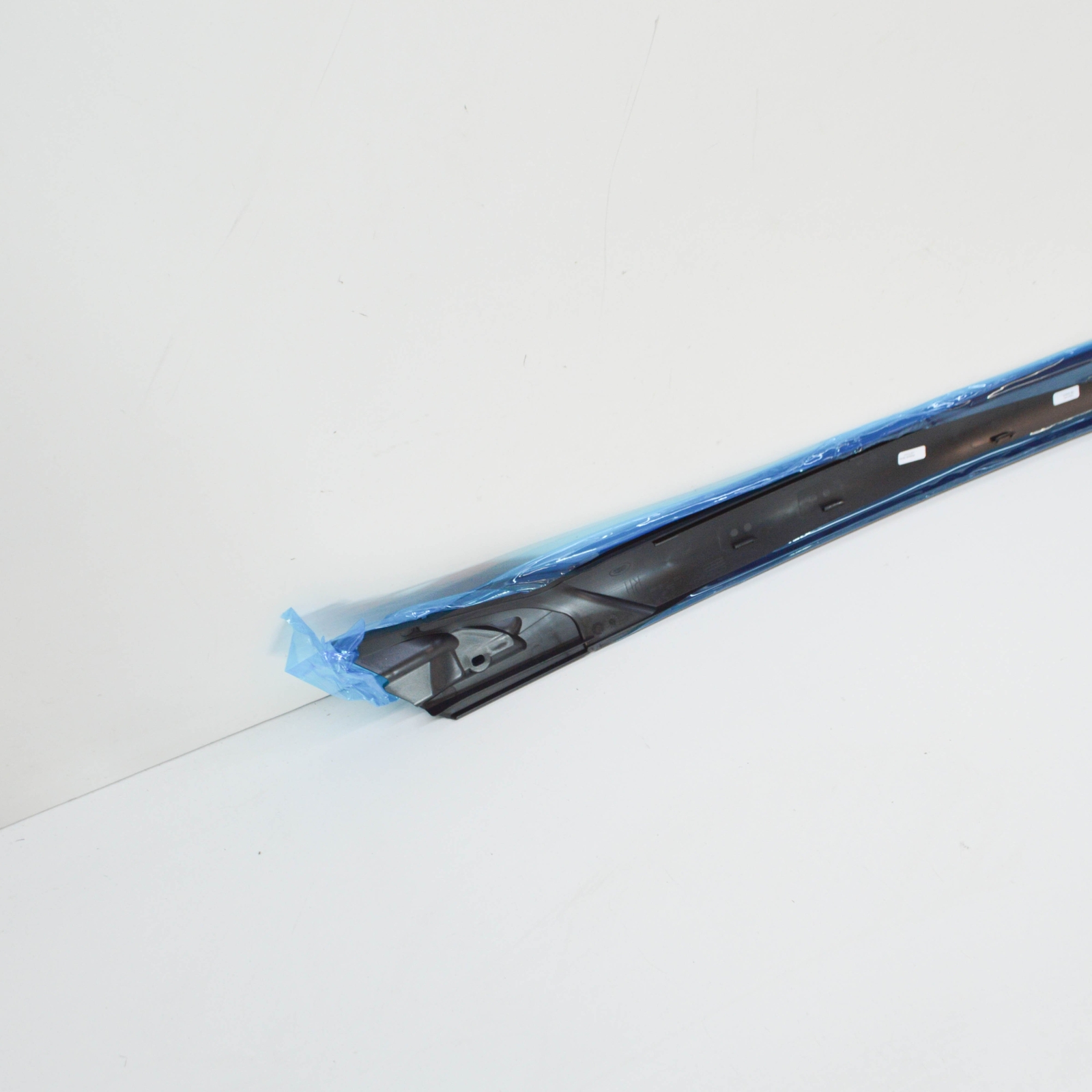 LR DISCOVERY V L462 Front Right Door Pillar Molding LR148855 NEW ...