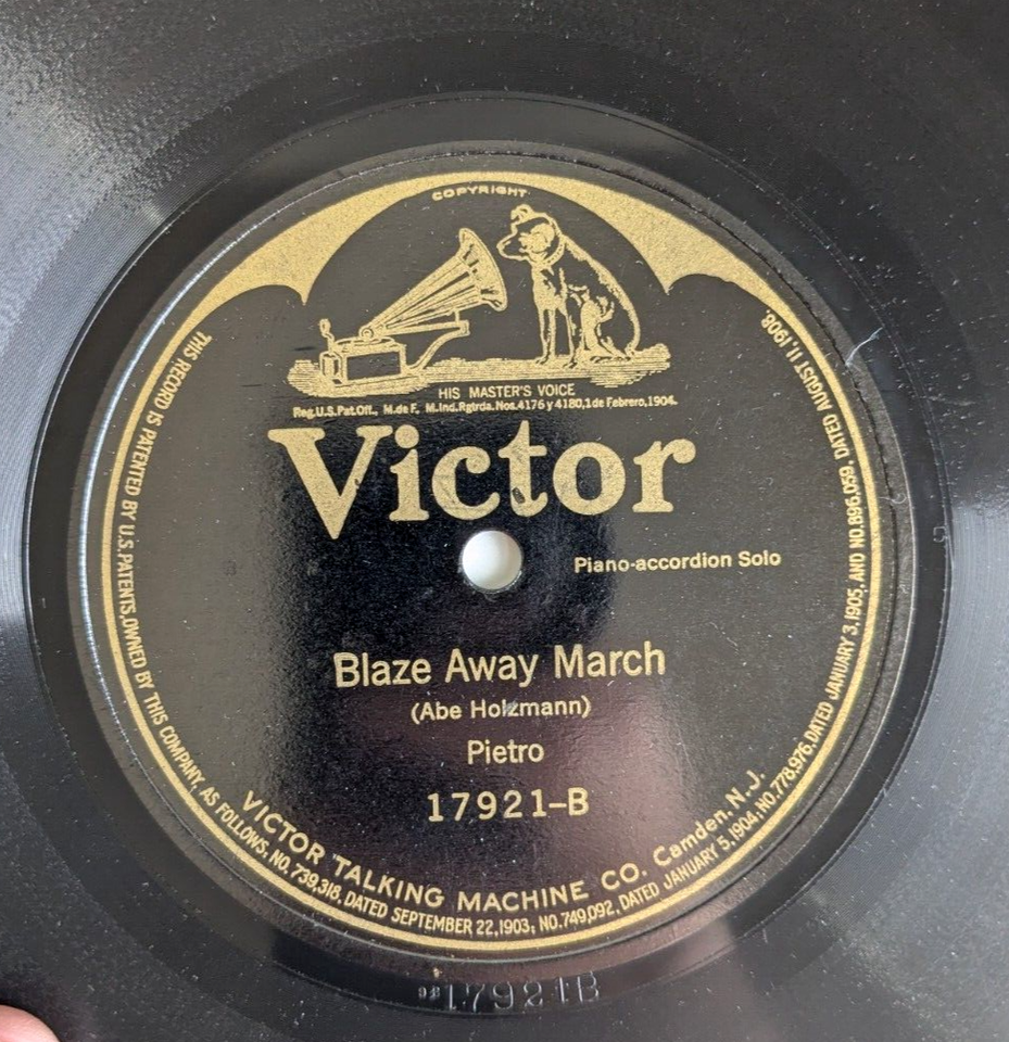 Pietro Deiro Souza Medley March / Blaze Away March VICTOR Batwing 78 ...