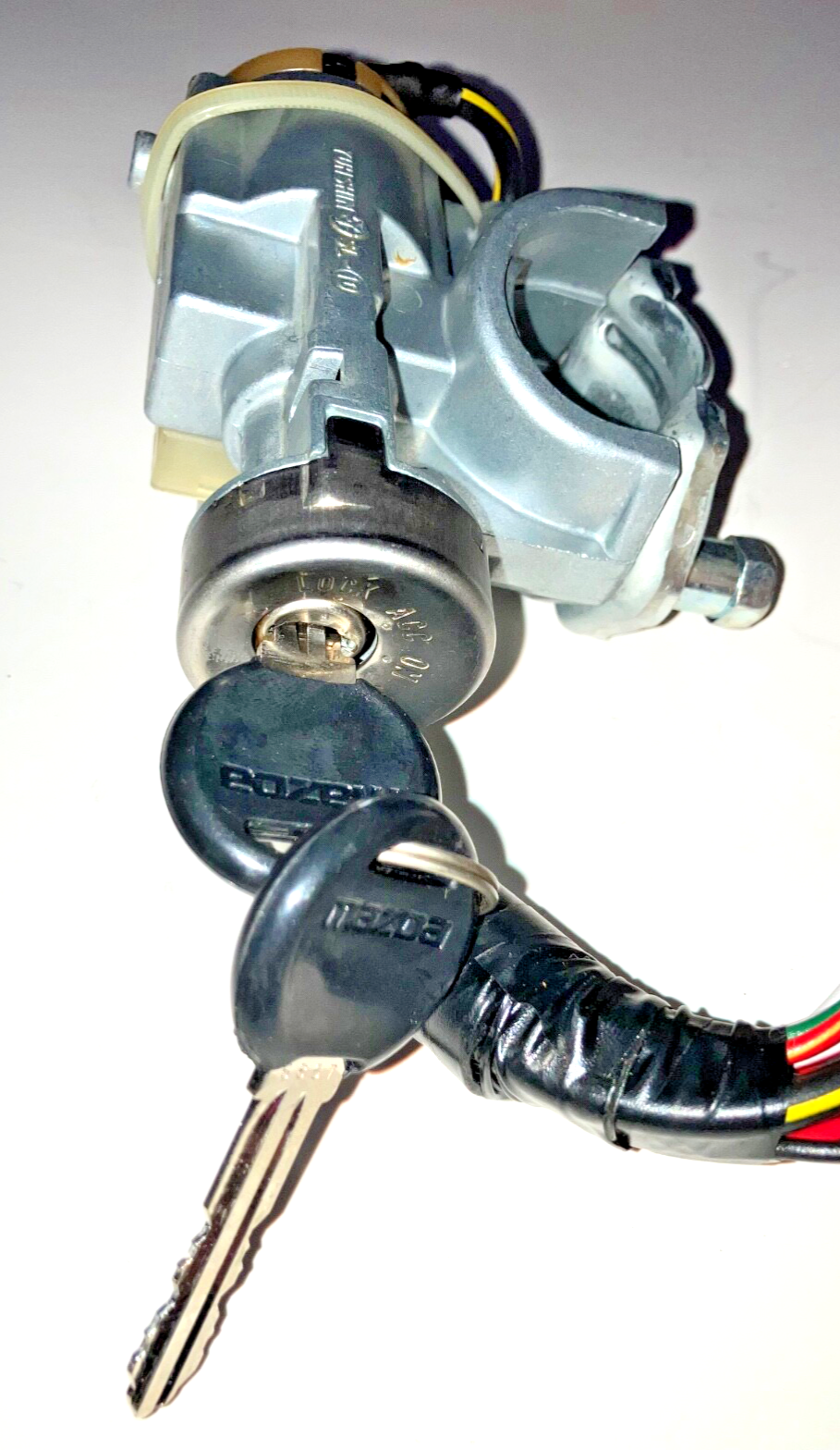 Genuine Mazda GJ12-76-290 1986-87 626 Key Set Ignition Lock Cyl ...