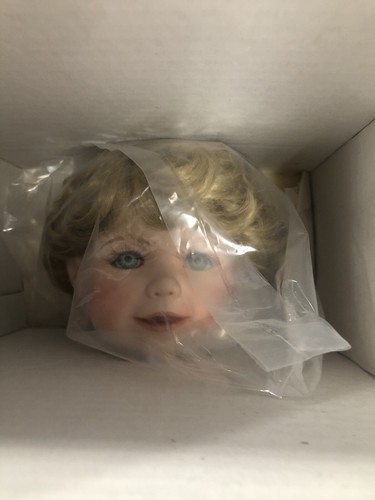 1994 The Hamilton Collection CHELSEA Porcelain Doll by Connie Walser ...