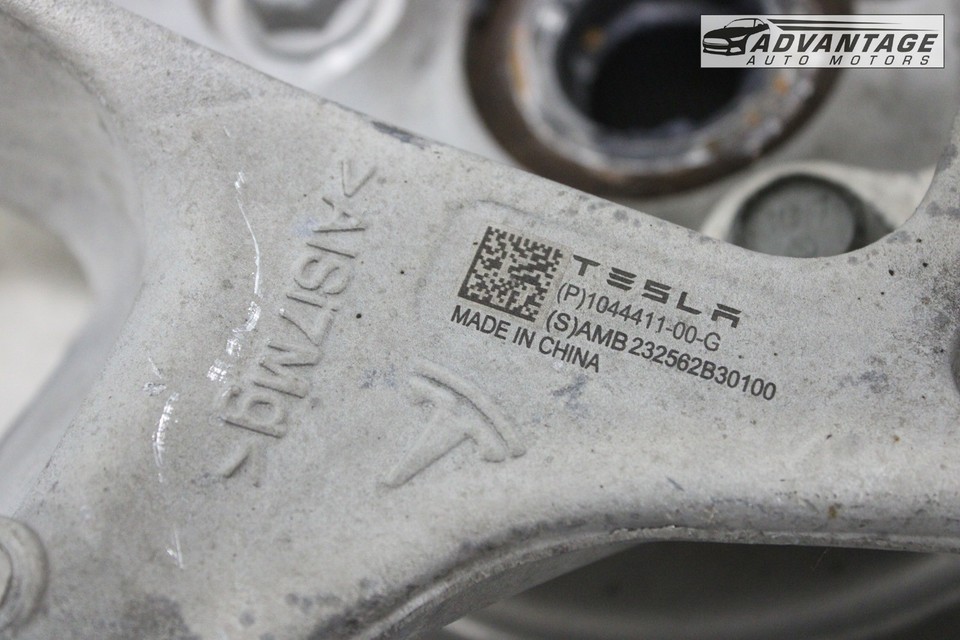 2017-2023 TESLA MODEL 3 RWD REAR LEFT SPINDLE KNUCKLE & WHEEL HUB ...