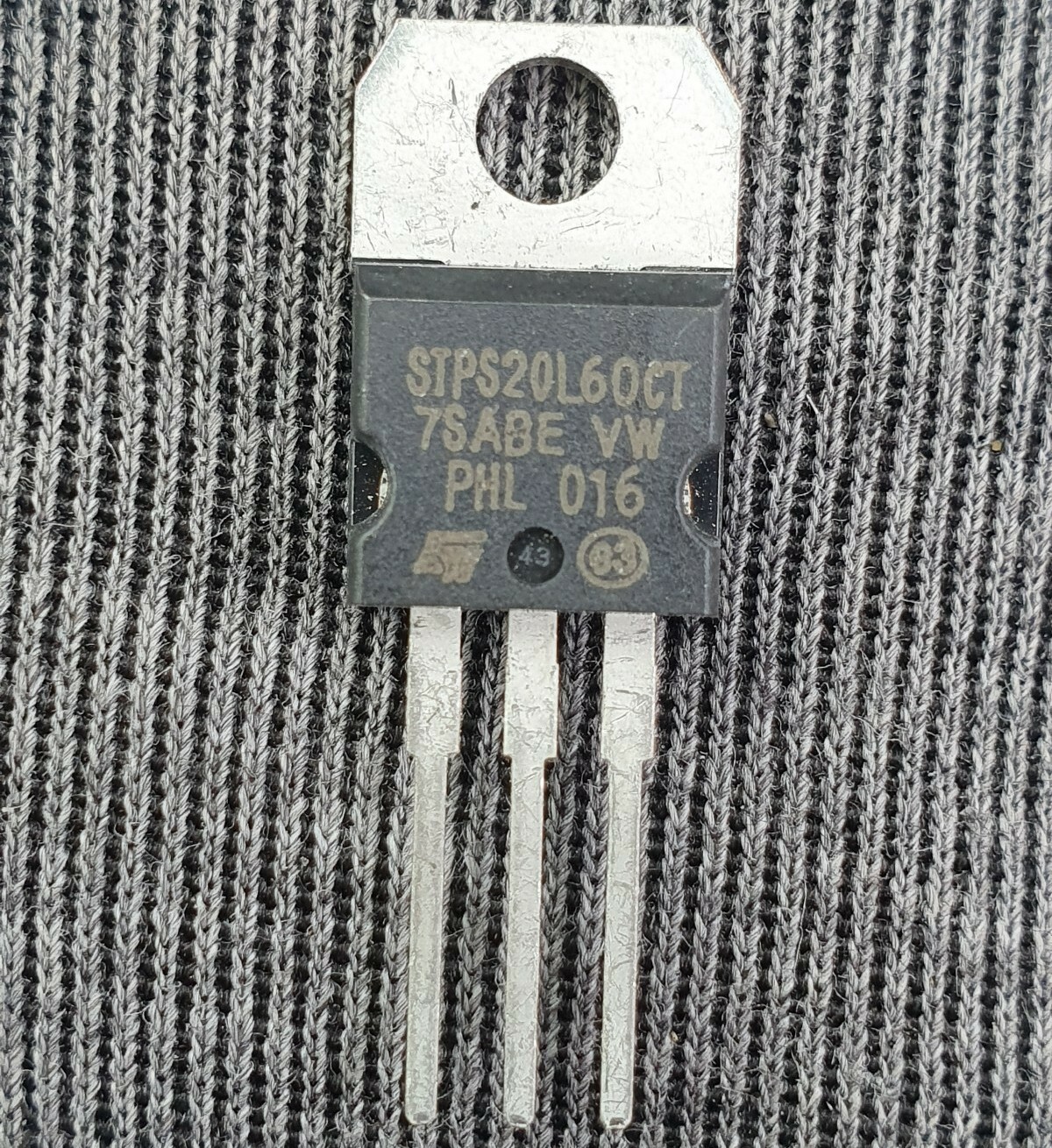 Pack of 120 - STPS20L60CT Silicon Diode - CASE: TO220 MAKE: STMicroelectronics | eBay UK