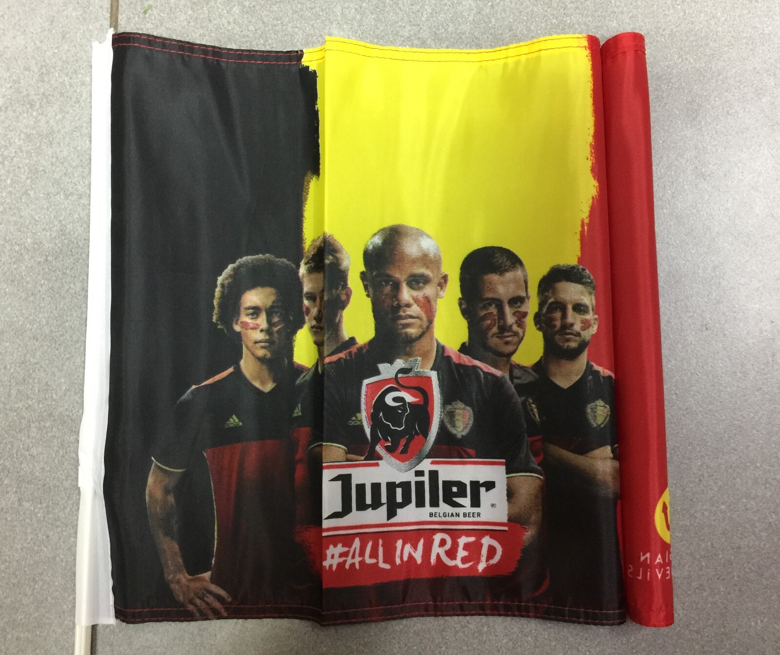 DRAPEAU SUPPORTER FOOT RED DEVILS BIERE BELGE BELGIAN BEER JUPILER ...