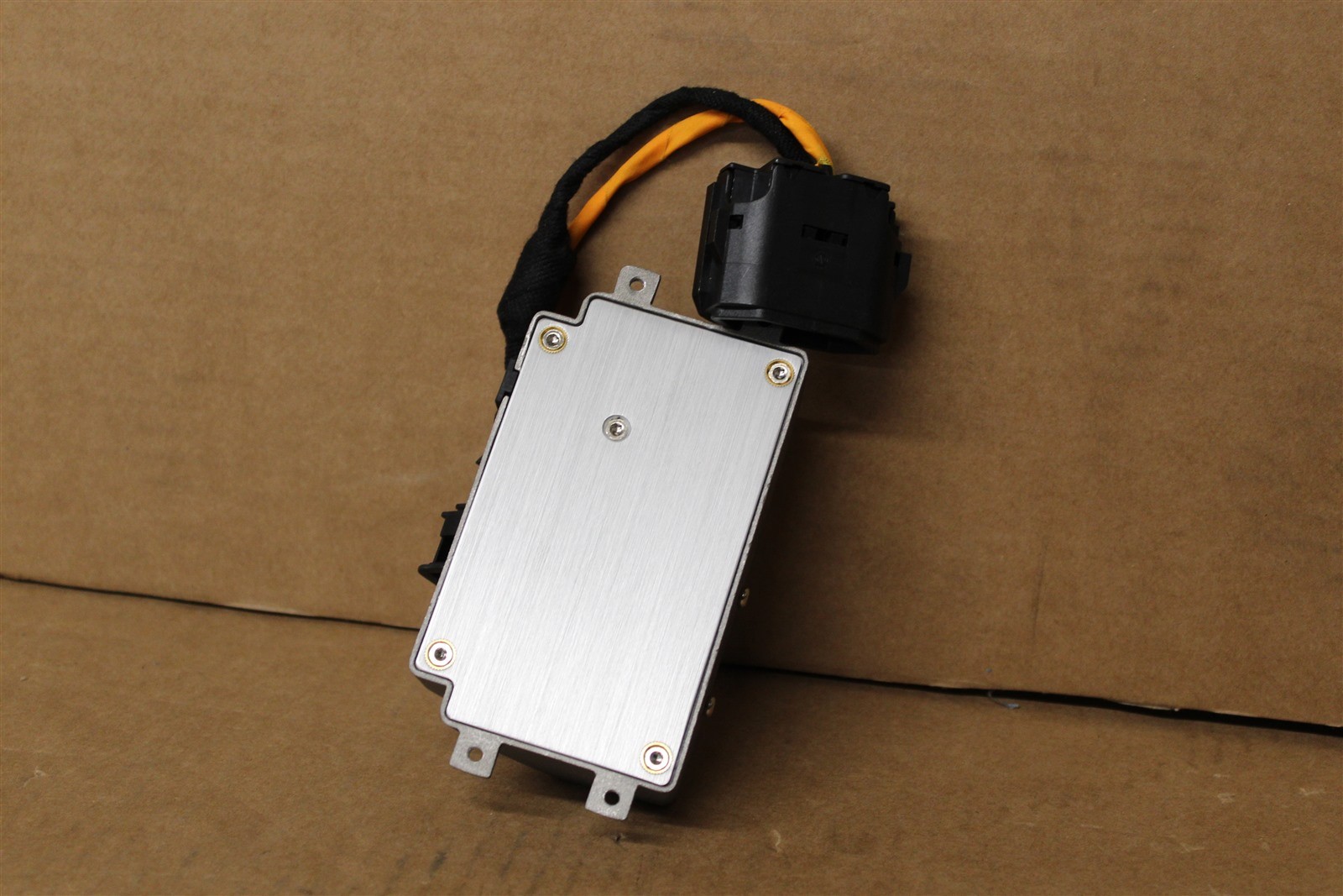 Rear Console 230V Power Inverter Passat B6 B7 CC Octavia 3C0907155C New ...