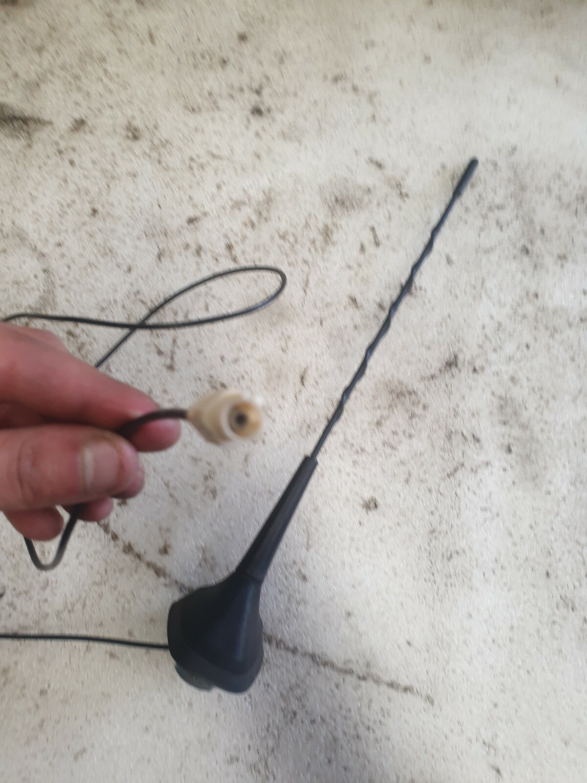 RENAULT CLIO ANTENNA WITH BASE X98,SINGLE PLUG/CABLE TYPE,09/13-10/19 ...
