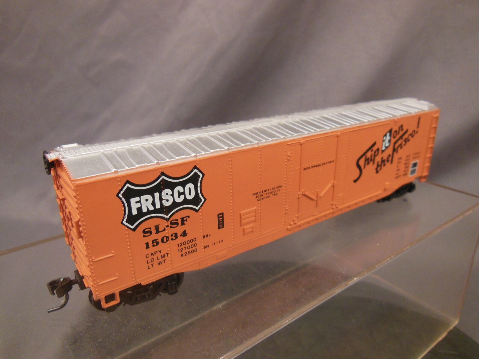 HO SCALE FRISCO PLUG DOOR 50' BOX CAR | eBay