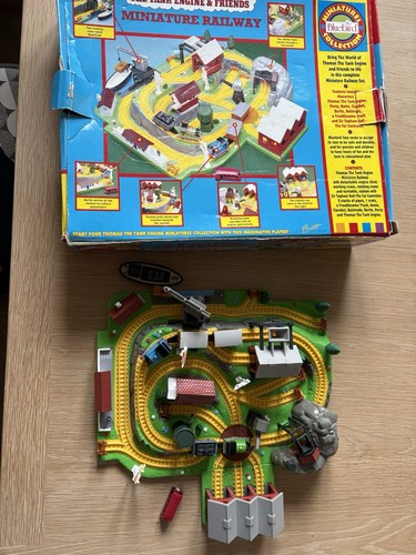 Vintage Thomas The Tank Engine Miniature Railway Train Set Bluebird ...