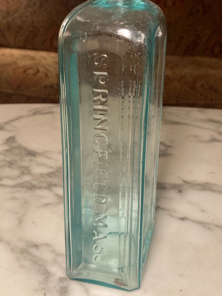 c1870s Dr. A. M. Higgins & Co. Springfield, Mass. Large Aqua Medicine ...