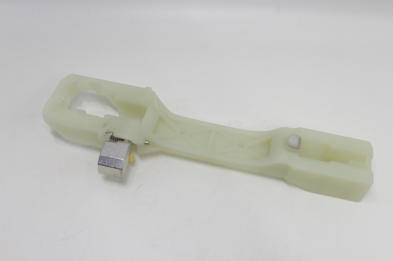 Kia OEM 05-10 Sportage Front Door-handle Base Left 826551F000 for sale ...