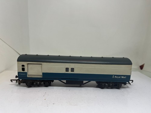 Triang Hornby OO Gauge Railways R402 BR Operating Mail Coach BR Blue ...