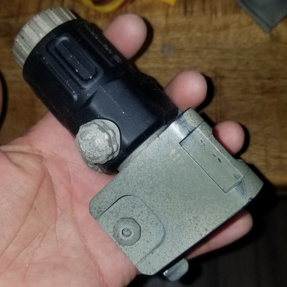 Eotech G33 Magnifier & Unity Tactical OMNI Mount | eBay