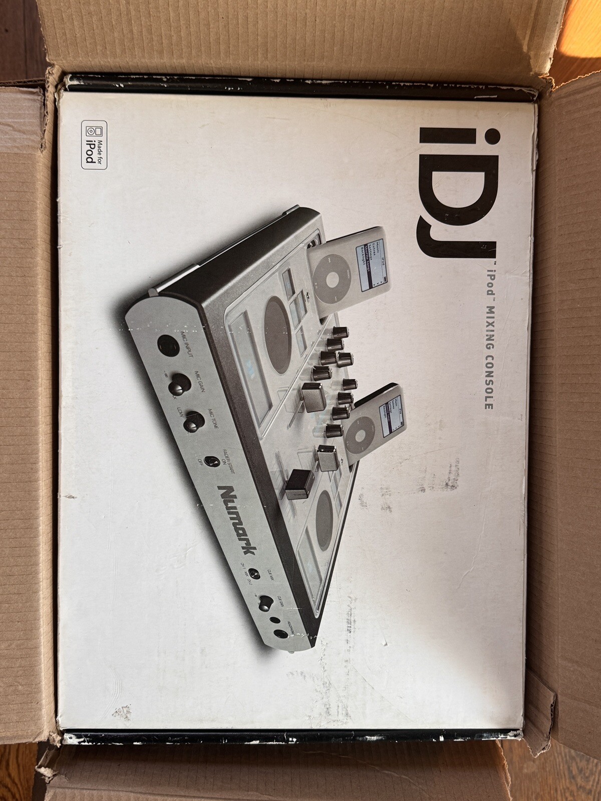 Numark iDJ Dual-Deck DJ iPod/Turntable Mixing Controller Console BOX ...