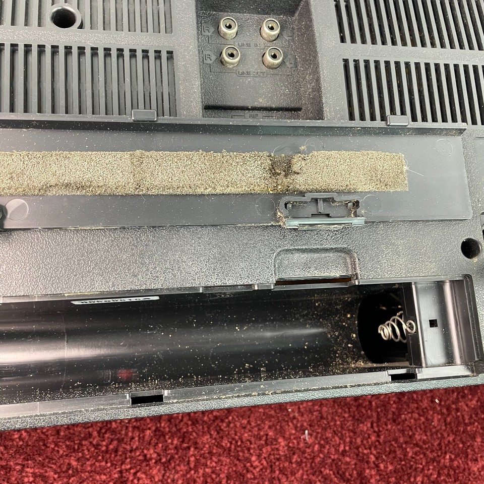 Vintage Hitachi Boom Box TRK-8020H Stereo Cassette Recorder *PARTS-SEE ...