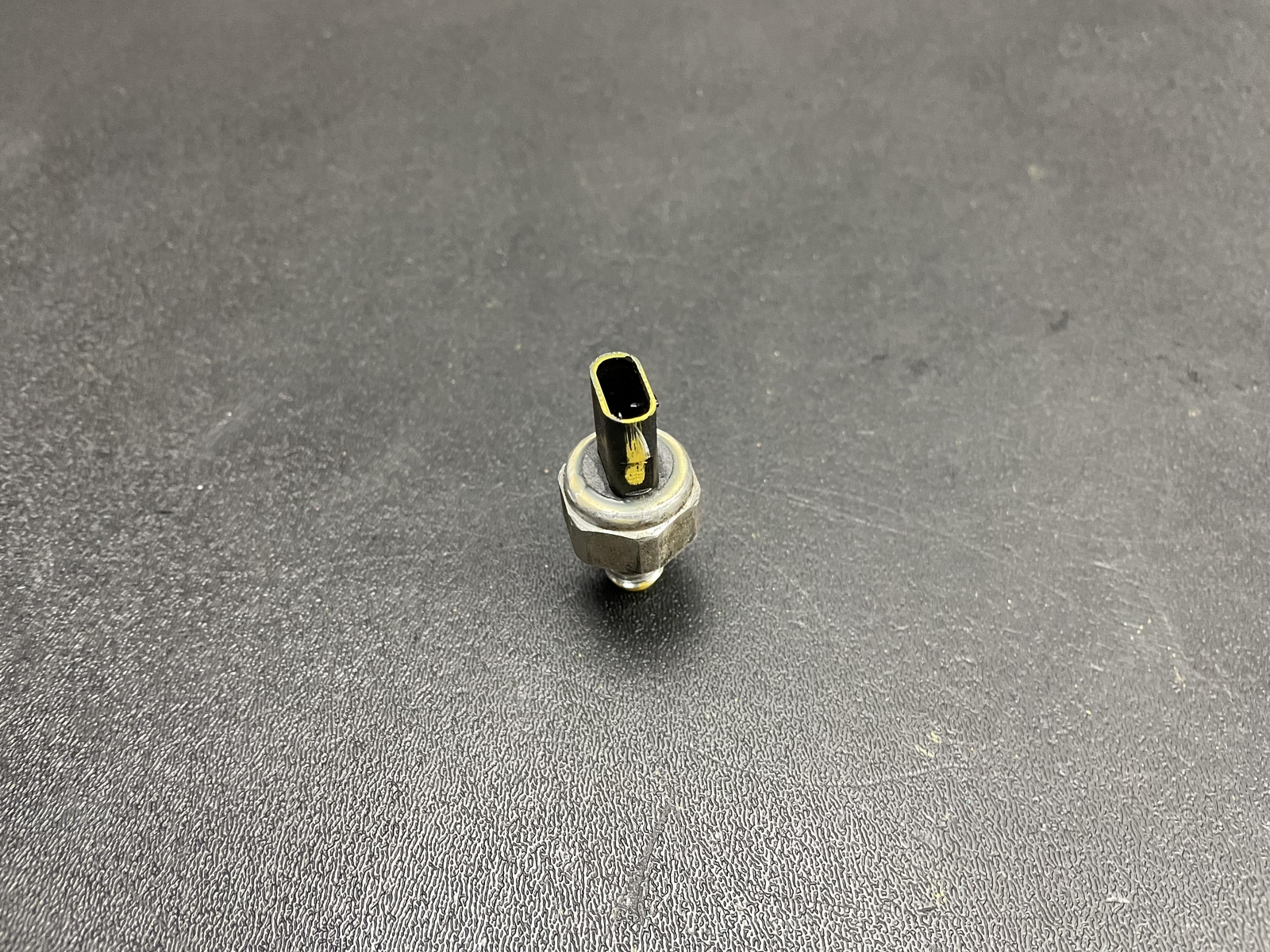 Engine Oil Pressure Sensor 2020 GMC Acadia 12661808 2017 2018 2019 2021 ...