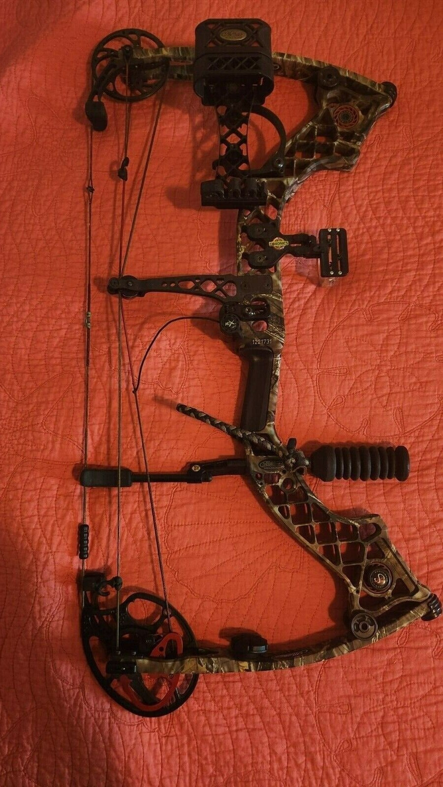 Mathews Z7 Compound Bow