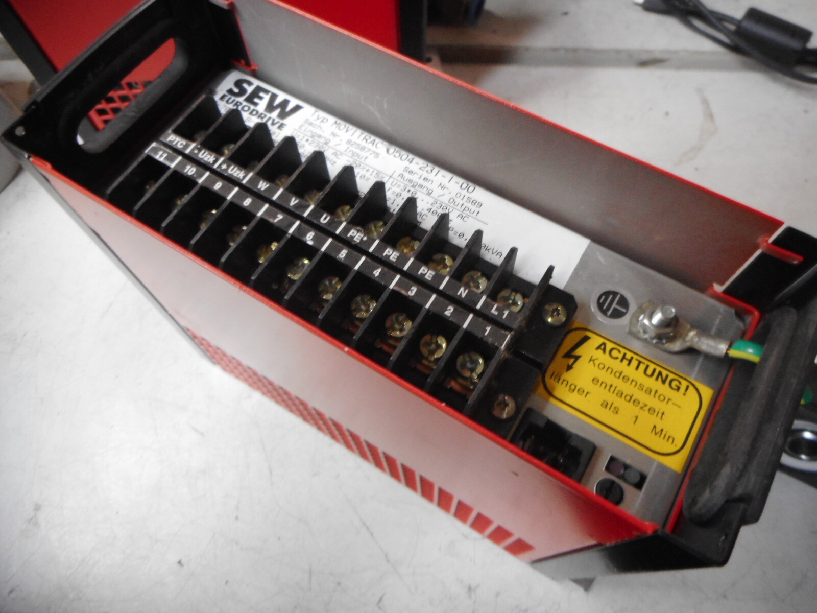 SEW EURODRIVE VFD - 0.37Kw -- 230AC 1 Phase Supply MOVITRAC -- 0504-231 ...