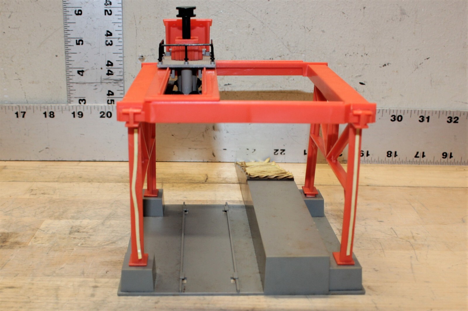 Vintage Tyco Train Accessories HO Scale 903-2 Container Loader ...