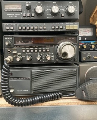 YAESU LINEA COMPLETA 4 PEZZI: FT-707 + FP-707 + FV-707 DM + FC-707 ...