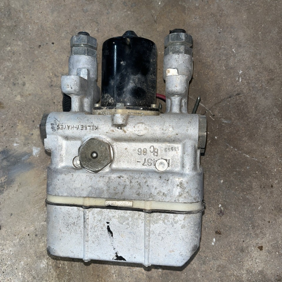 94 95 96 Chevy Blazer S10 ABS Pump Anti Lock Brake Module Part 1994 ...