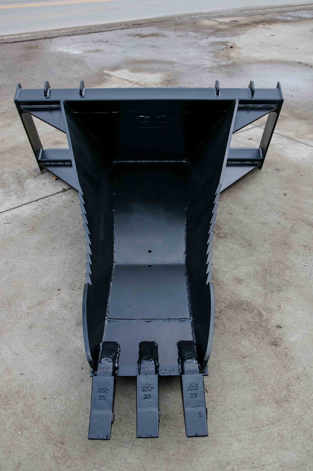 HEAVY DUTY STUMP BUCKET - FREE SHIPPING - FOR SKID STEER LOADER QUICK ...