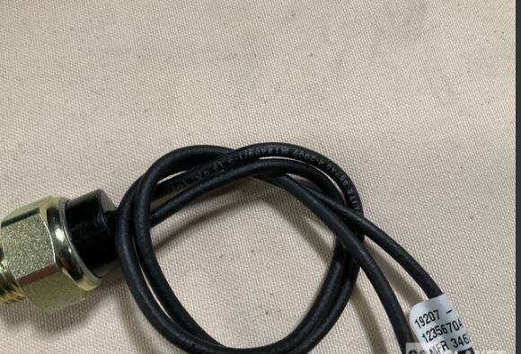 (1) AM GENERAL OEM HUMVEE HMMWV SWITCH PARKING EMERGENCY BRAKE 12356704 ...