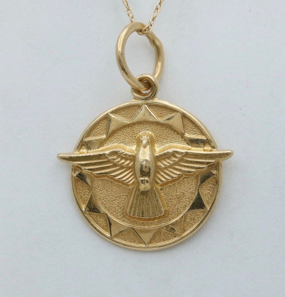 Vintage 14K Gold Holy Spirit Medallion Pendant - Gem