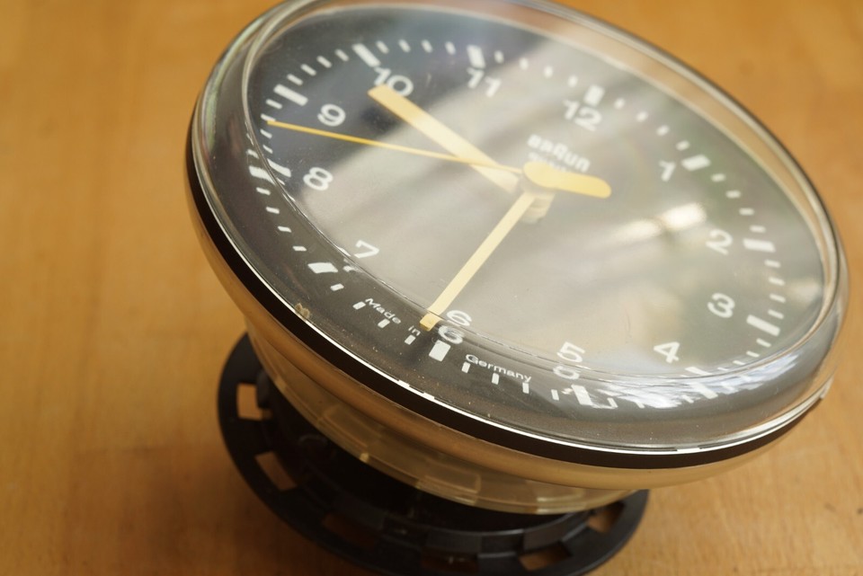Vintage Braun AG Wall clock 4 833 Domo Quartz | eBay