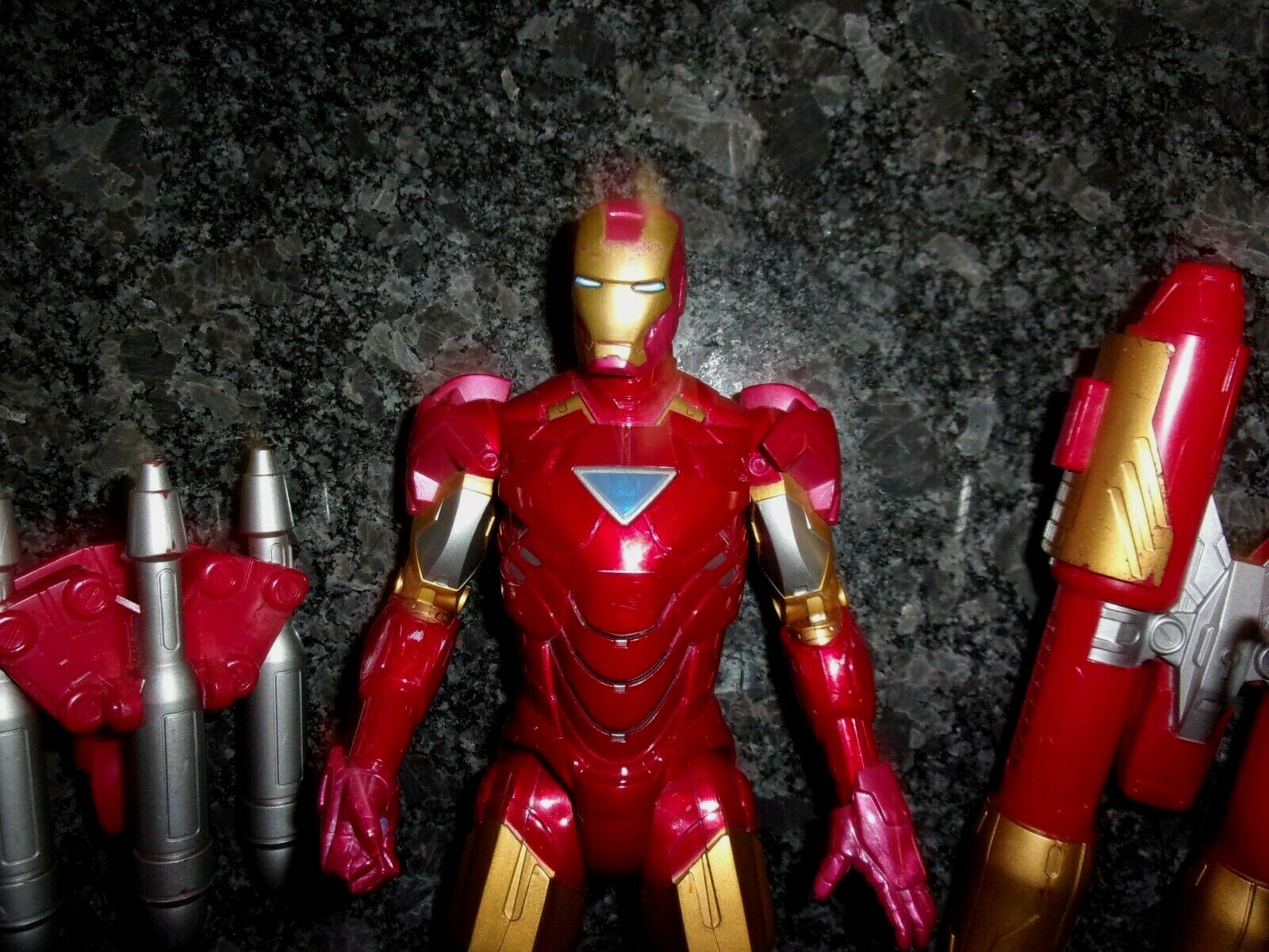 MARVEL ACTION FIGURES - THE HULK & IRON MAN - BATTERY OPERATED - 14 ...