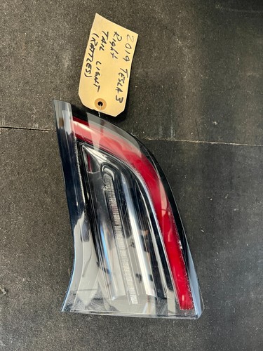2017-2023 Tesla Model 3 Y Right Side Inner Tail Light 4-Pin 1502089-00 ...