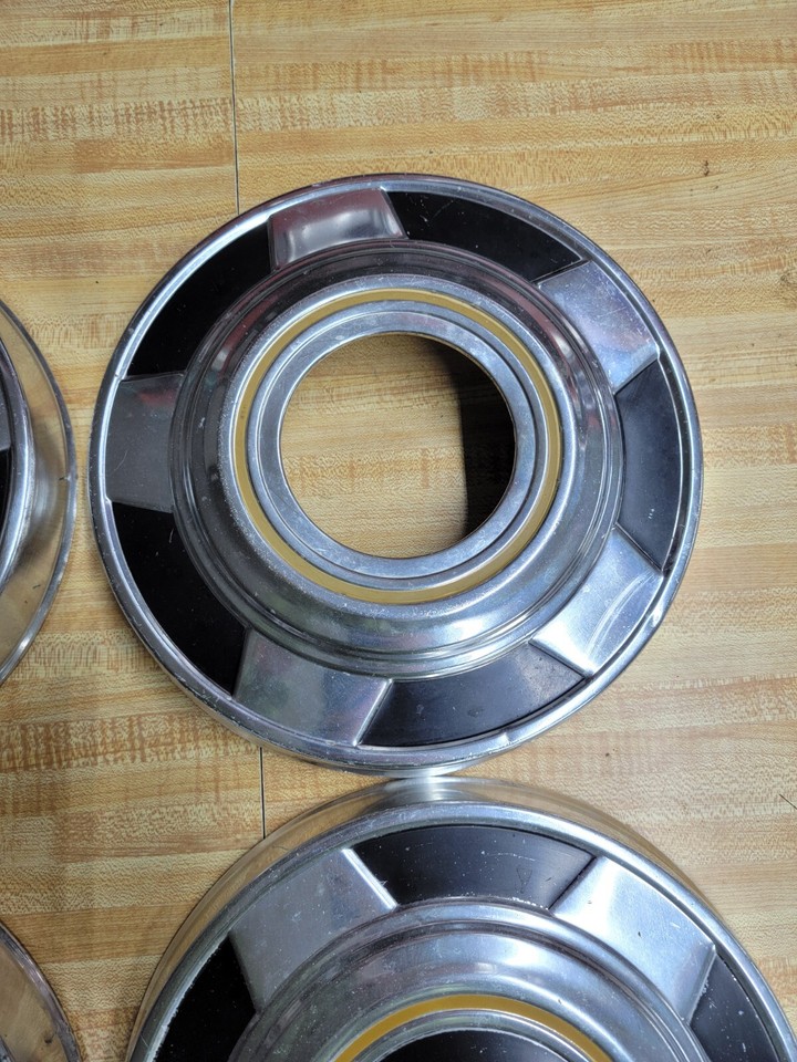 1973-1987 SET OF 4 Chevy Truck ORIGINAL DOG DISH HUB CAPS 1/2 Ton 10-1/ ...