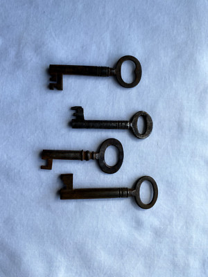 Locks & Keys - Hollow Barrel Skeleton Keys