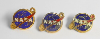 3 Vintage Nasa Space Center 10K Yellow Gold & Enamel Year Pins 25 year ...