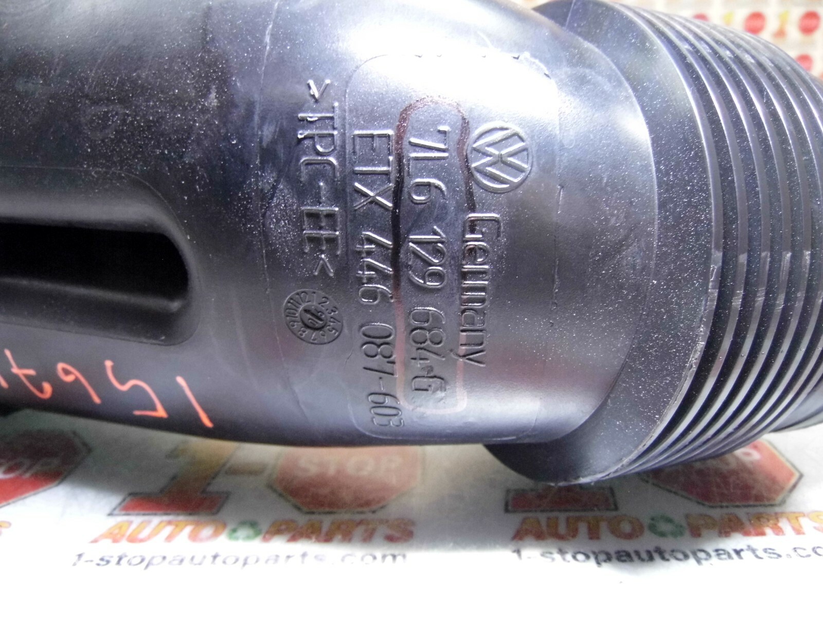 2007 2008 2009 2010 AUDI Q7 3.6L AIR CLEANER CONNECTOR PIPE 7L0-129-684 ...