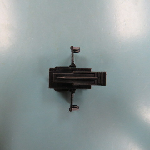 AMP 929504-2 Qty of 100 per Lot Connector Housing, Junior Power Timer ...