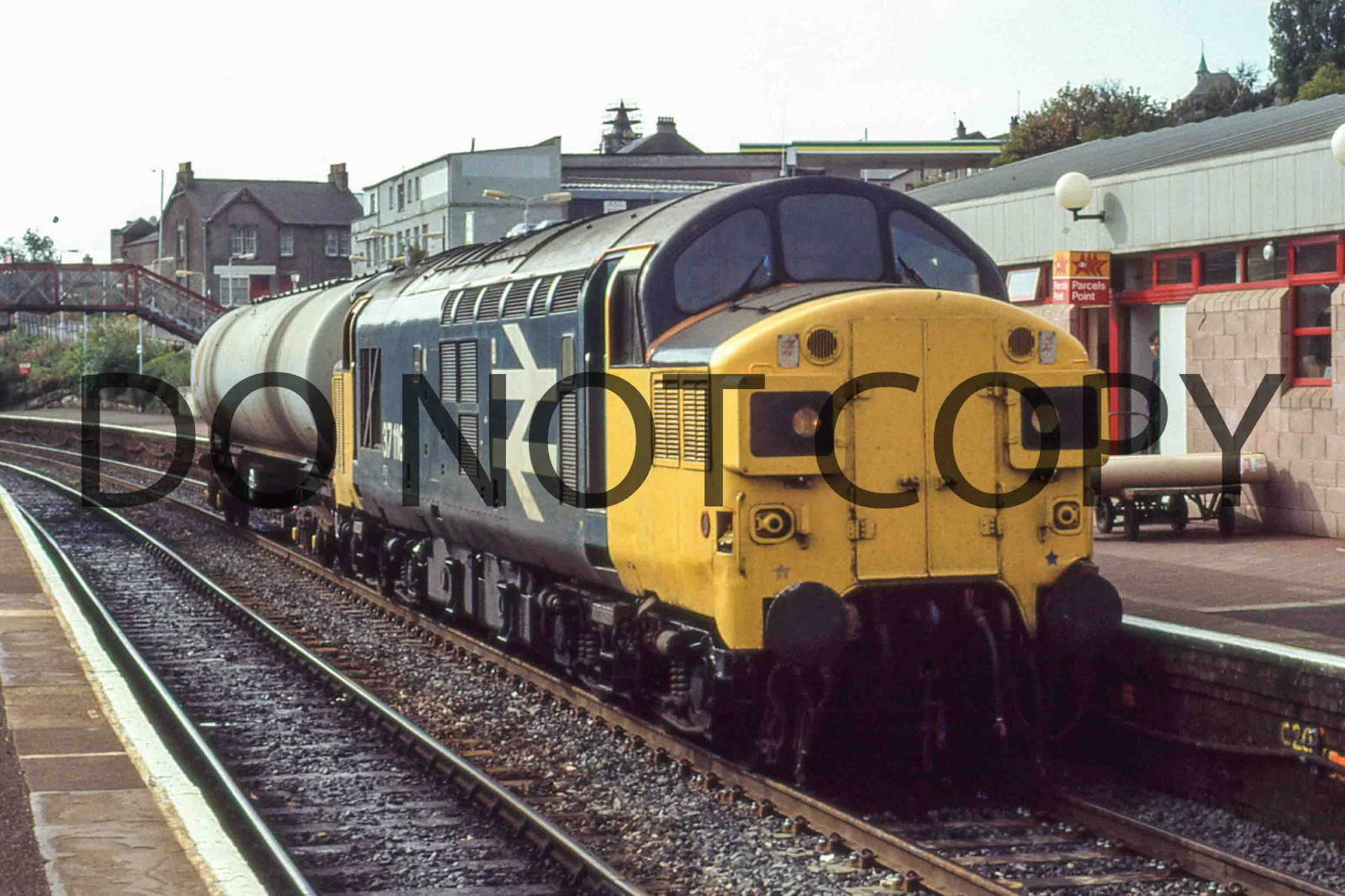 UK DIESEL TRAIN RAILWAY PHOTOGRAPH OF CLASS 37 LOCO 37116. RM37-445 | eBay