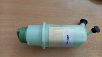 330422371 *NEW* Original VW Passat 1988-1996Toledo Oil Container Power ...